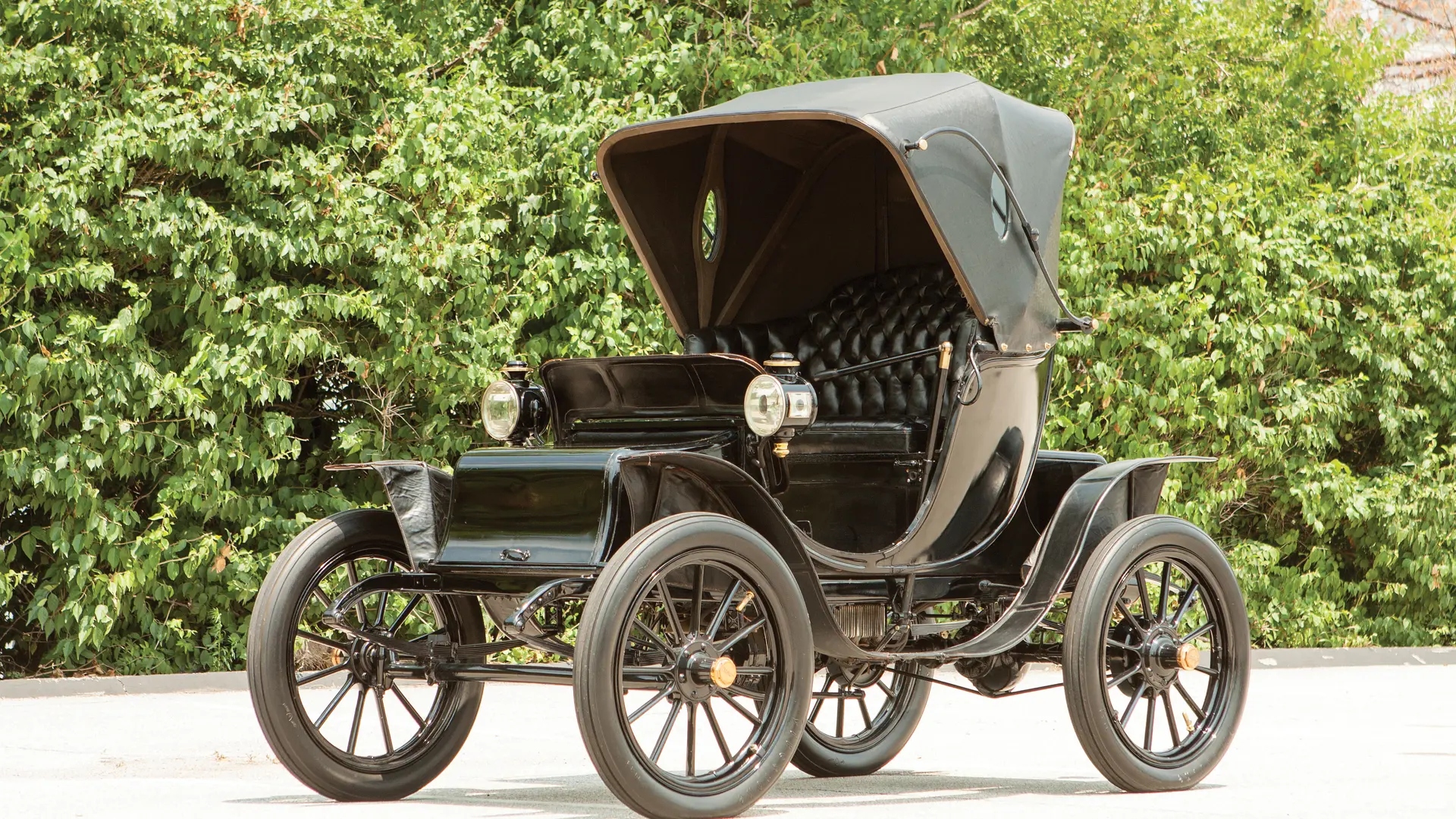 History of Electric Cars: From 1830 to Today